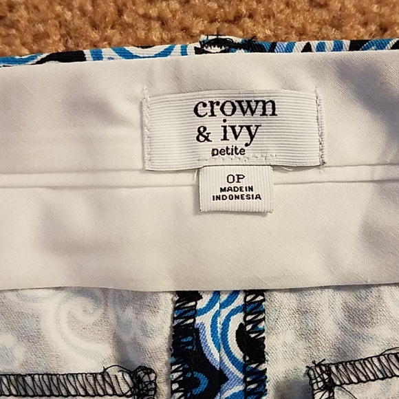 crown & ivy | Pants & Jumpsuits | Nwt Crown Ivy Pants Size Small | Poshmark